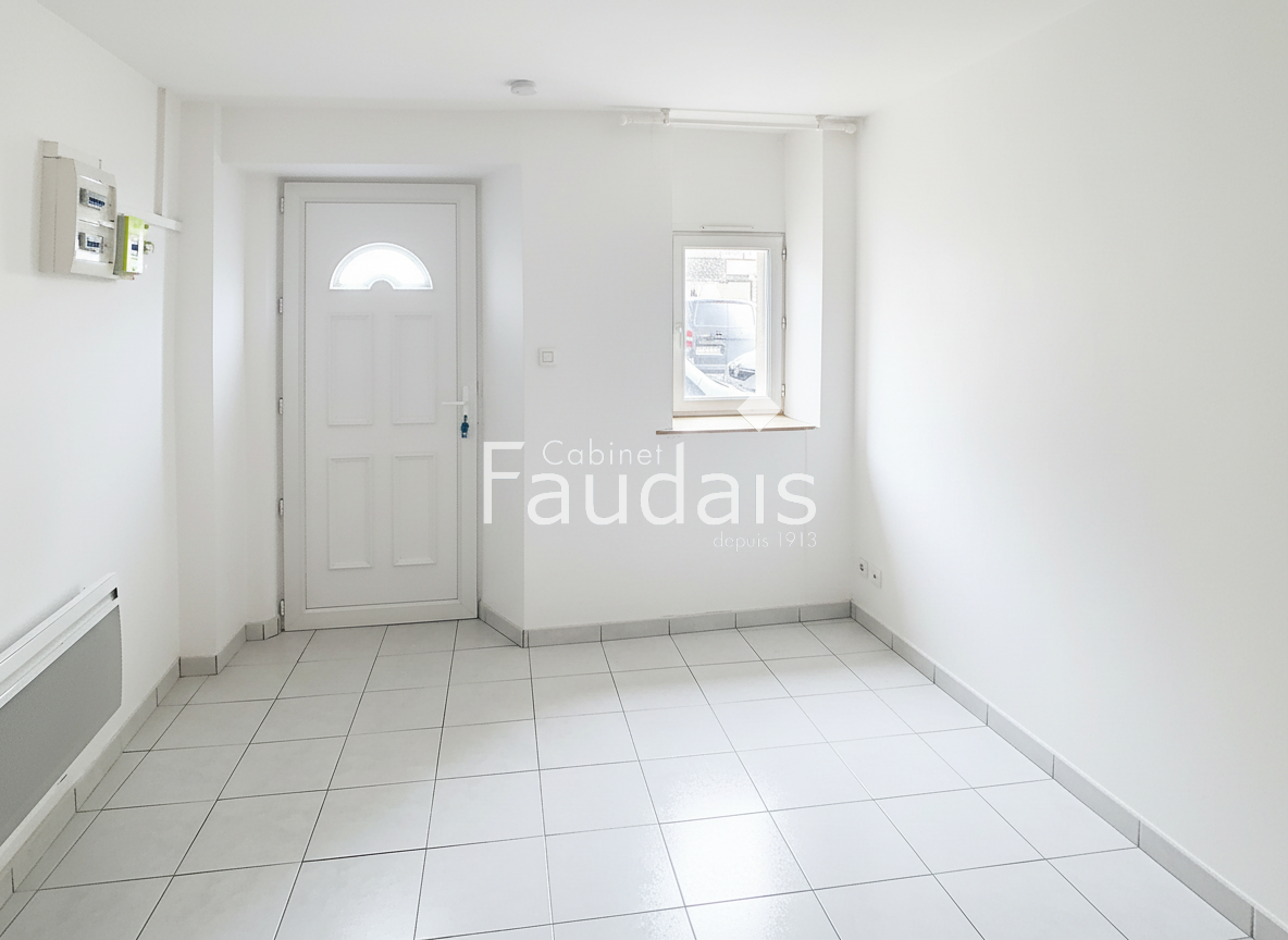 Vente studio Coutances 1 pièce 16.7m² 49500€ | Cabinet Faudais